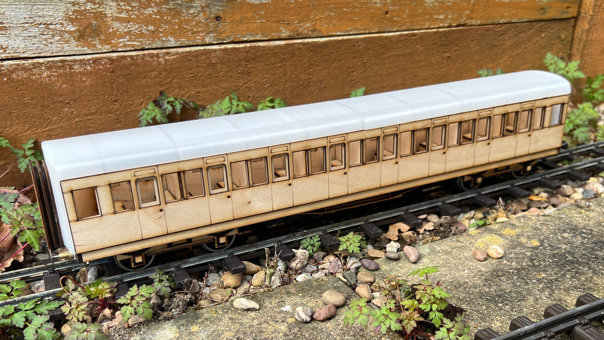 7mm Scale SR Maunsell Restriction 1 Corridor Composite Coach – Bowaters ...